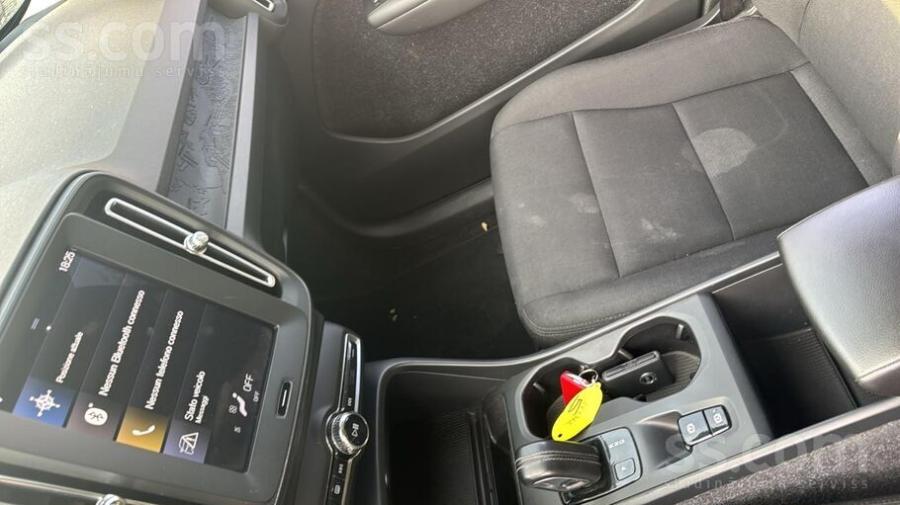 Серый Вольво XC40 2019 в Таллин, объемом двигателя 2.00 л и пробегом 0 тыс. км за 14000 €, фото 16 на AUTOMOTO.COM.LV