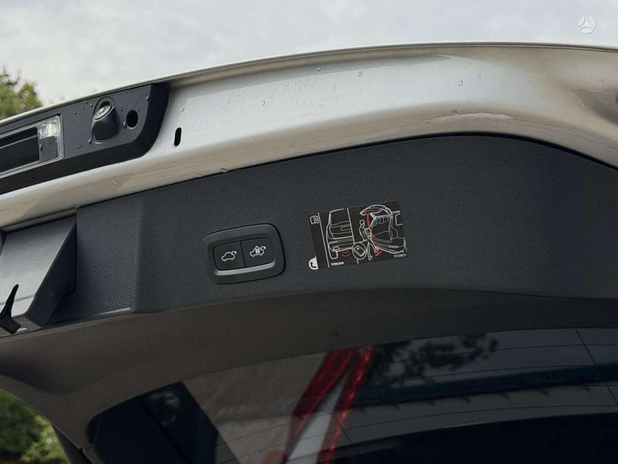 Серый Вольво XC40 2019 в Таураге, объемом двигателя 1.97 л и пробегом 152 тыс. км за 17900 €, фото 41 на AUTOMOTO.COM.LV