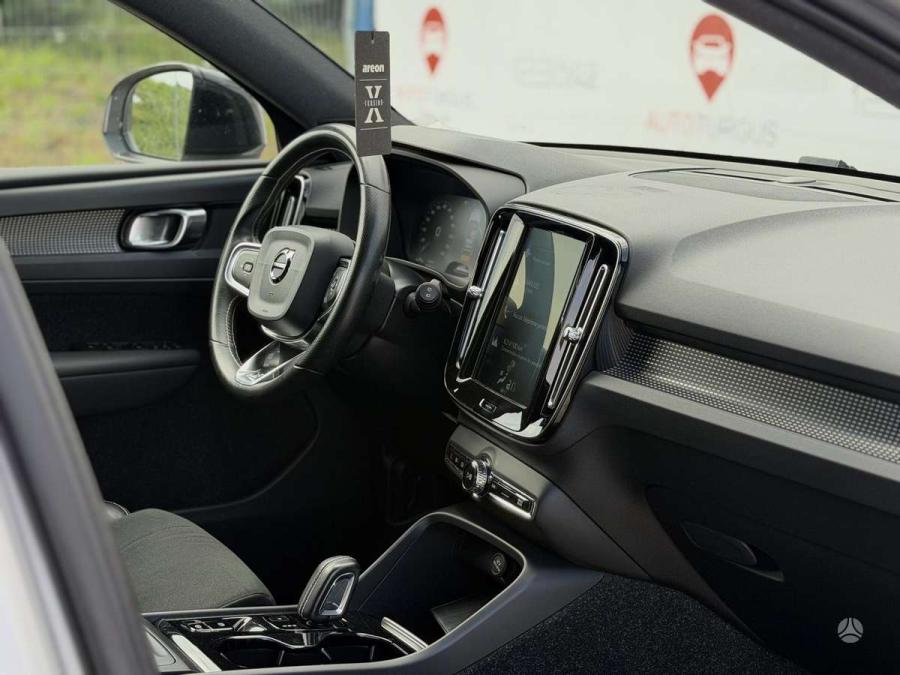 Серый Вольво XC40 2019 в Таураге, объемом двигателя 1.97 л и пробегом 152 тыс. км за 17900 €, фото 42 на AUTOMOTO.COM.LV