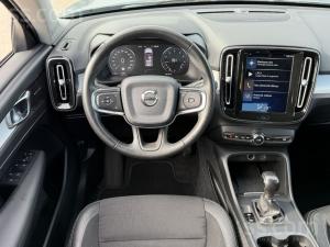 Grey Volvo XC40 2019 in Riga, with an engine capacity of 1.50 L and mileage of 142 thousand km for 16500 €, photo 5 on AUTOMOTO.COM.LV