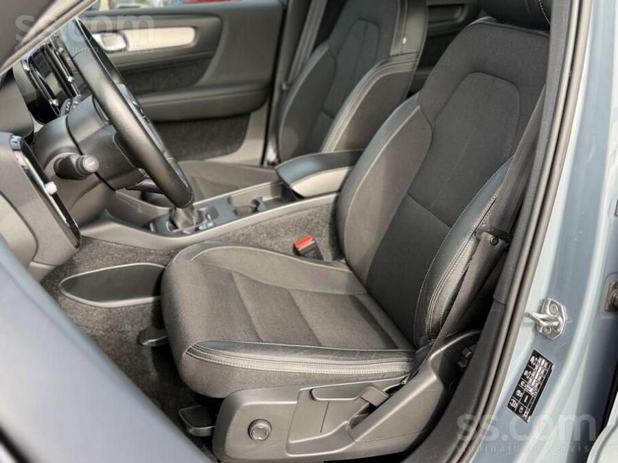 Grey Volvo XC40 2019 in Riga, with an engine capacity of 1.50 L and mileage of 142 thousand km for 16500 €, photo 8 on AUTOMOTO.COM.LV