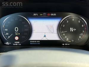 Grey Volvo XC40 2019 in Riga, with an engine capacity of 1.50 L and mileage of 142 thousand km for 16500 €, photo 16 on AUTOMOTO.COM.LV
