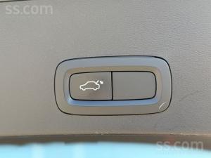 Grey Volvo XC40 2019 in Riga, with an engine capacity of 1.50 L and mileage of 142 thousand km for 16500 €, photo 20 on AUTOMOTO.COM.LV