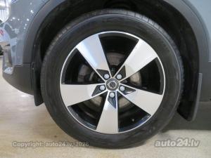 Grey Volvo XC40 2019 in Tallinn, with an engine capacity of 2.00 L and mileage of 114 thousand km for 21500 €, photo 10 on AUTOMOTO.COM.LV