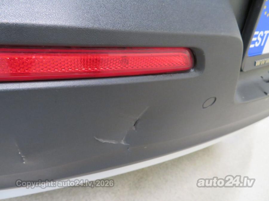 Grey Volvo XC40 2019 in Tallinn, with an engine capacity of 2.00 L and mileage of 114 thousand km for 21500 €, photo 13 on AUTOMOTO.COM.LV