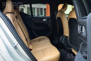 Pelēks Volvo XC40 2019 Tukums, ar dzinēja tilpumu 2.00 L un nobraukumu 210 tūkst. km par 17590 €, foto 9 vietnē AUTOMOTO.COM.LV