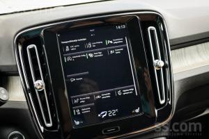 Pelēks Volvo XC40 2019 Tukums, ar dzinēja tilpumu 2.00 L un nobraukumu 210 tūkst. km par 17590 €, foto 15 vietnē AUTOMOTO.COM.LV