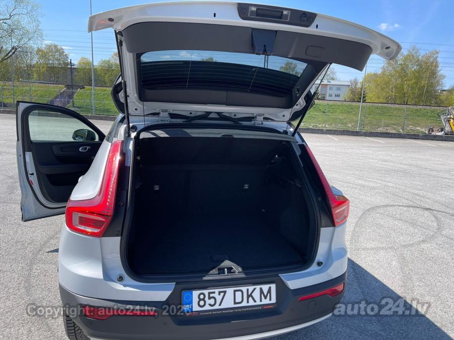 Серый Вольво XC40 2020 в Таллин, объемом двигателя 2.00 л и пробегом 36 тыс. км за 29990 €, фото 15 на AUTOMOTO.COM.LV