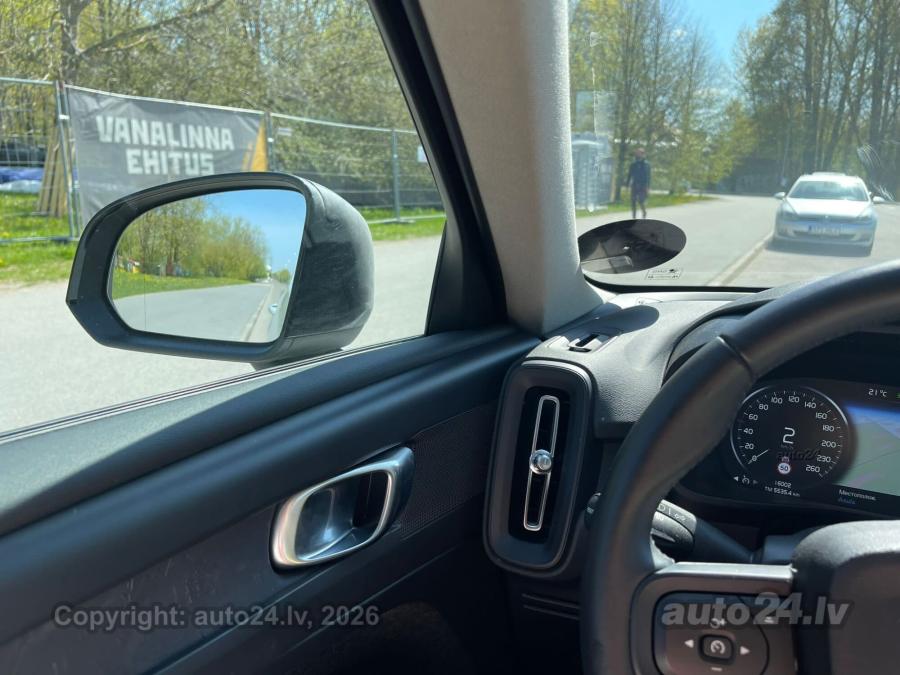 Серый Вольво XC40 2020 в Таллин, объемом двигателя 2.00 л и пробегом 36 тыс. км за 29990 €, фото 31 на AUTOMOTO.COM.LV