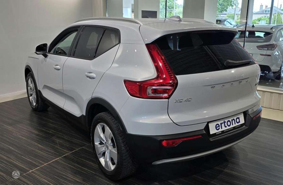 Серый Вольво XC40 2020 в Шяуляй, объемом двигателя 1.97 л и пробегом 46 тыс. км за 26400 €, фото 4 на AUTOMOTO.COM.LV