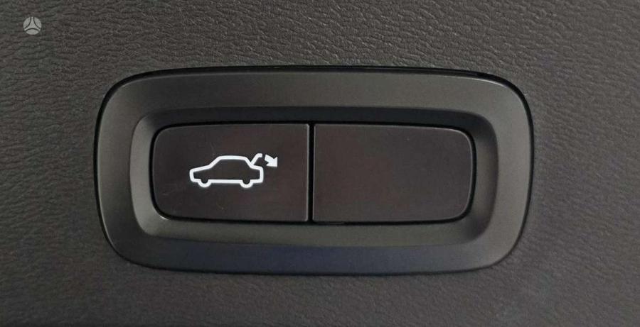 Серый Вольво XC40 2020 в Шяуляй, объемом двигателя 1.97 л и пробегом 46 тыс. км за 26400 €, фото 12 на AUTOMOTO.COM.LV