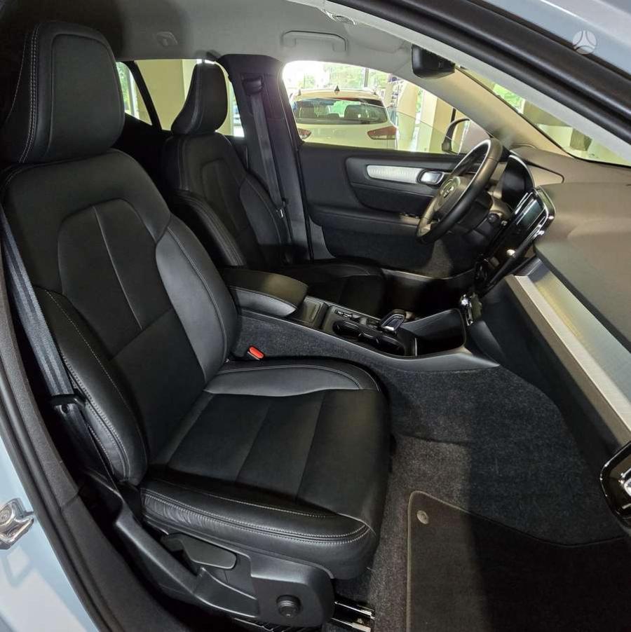Серый Вольво XC40 2020 в Шяуляй, объемом двигателя 1.97 л и пробегом 46 тыс. км за 26400 €, фото 25 на AUTOMOTO.COM.LV