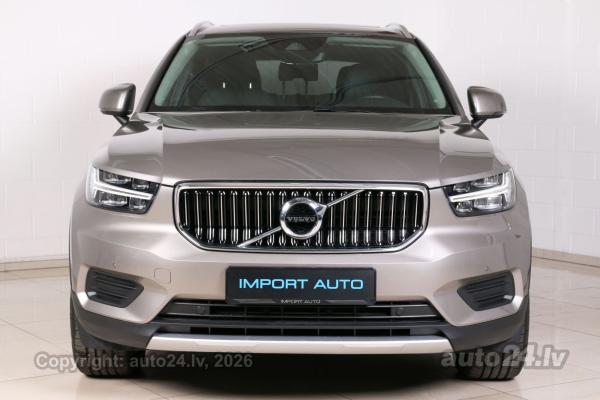 Серый Вольво XC40 2020 в Таллин, объемом двигателя 2.00 л и пробегом 63 тыс. км за 27990 €, фото 2 на AUTOMOTO.COM.LV
