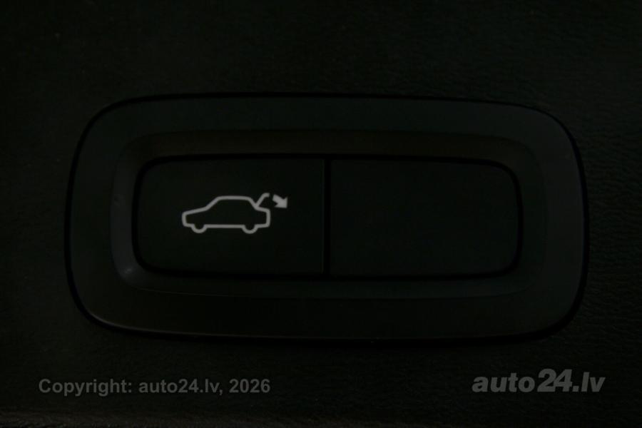 Серый Вольво XC40 2020 в Таллин, объемом двигателя 2.00 л и пробегом 63 тыс. км за 27990 €, фото 14 на AUTOMOTO.COM.LV