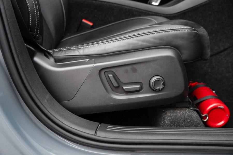 Серый Вольво XC40 2020 в Рига, объемом двигателя 1.50 л и пробегом 131 тыс. км за 22500 €, фото 8 на AUTOMOTO.COM.LV