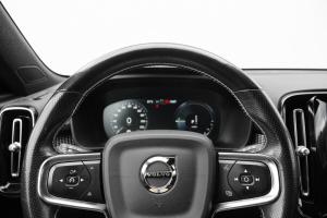 Серый Вольво XC40 2020 в Рига, объемом двигателя 1.50 л и пробегом 131 тыс. км за 22500 €, фото 21 на AUTOMOTO.COM.LV