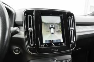 Серый Вольво XC40 2020 в Рига, объемом двигателя 1.50 л и пробегом 131 тыс. км за 22500 €, фото 31 на AUTOMOTO.COM.LV