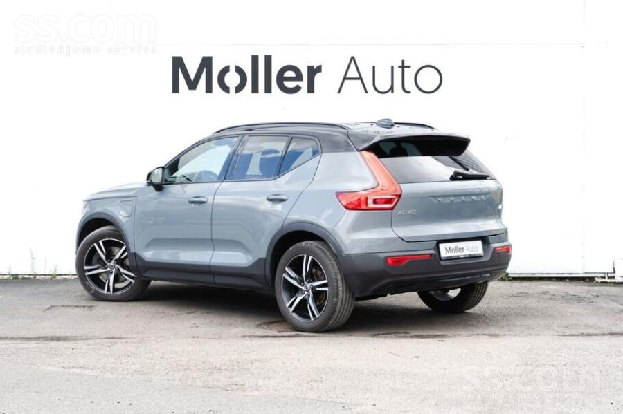 Серый Вольво XC40 2020 в Рига, объемом двигателя 1.50 л и пробегом 131 тыс. км за 22500 €, фото 4 на AUTOMOTO.COM.LV