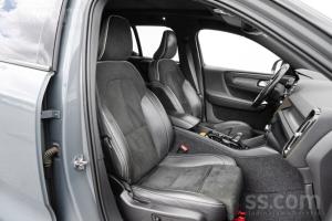 Серый Вольво XC40 2020 в Рига, объемом двигателя 1.50 л и пробегом 131 тыс. км за 22500 €, фото 7 на AUTOMOTO.COM.LV