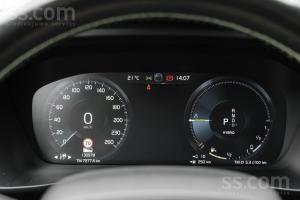 Серый Вольво XC40 2020 в Рига, объемом двигателя 1.50 л и пробегом 131 тыс. км за 22500 €, фото 17 на AUTOMOTO.COM.LV