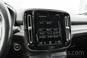 Серый Вольво XC40 2020 в Рига, объемом двигателя 1.50 л и пробегом 131 тыс. км за 22500 €, фото 28 на AUTOMOTO.COM.LV