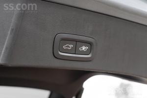 Серый Вольво XC40 2020 в Рига, объемом двигателя 1.50 л и пробегом 131 тыс. км за 22500 €, фото 34 на AUTOMOTO.COM.LV
