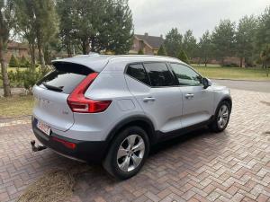 Grey Volvo XC40 2020 in Klaipeda, with an engine capacity of 1.97 L and mileage of 239 thousand km for 17450 €, photo 5 on AUTOMOTO.COM.LV