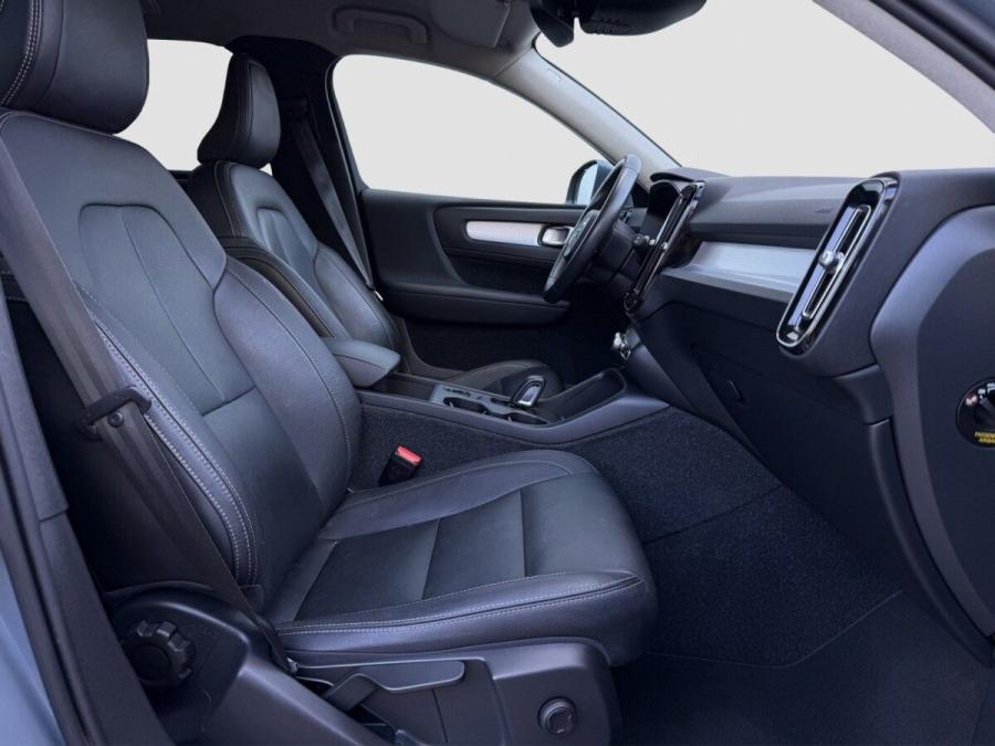 Pelēks Volvo XC40 2020 Pērnava, ar dzinēja tilpumu 1.50 L un nobraukumu 218 tūkst. km par 19900 €, foto 6 vietnē AUTOMOTO.COM.LV