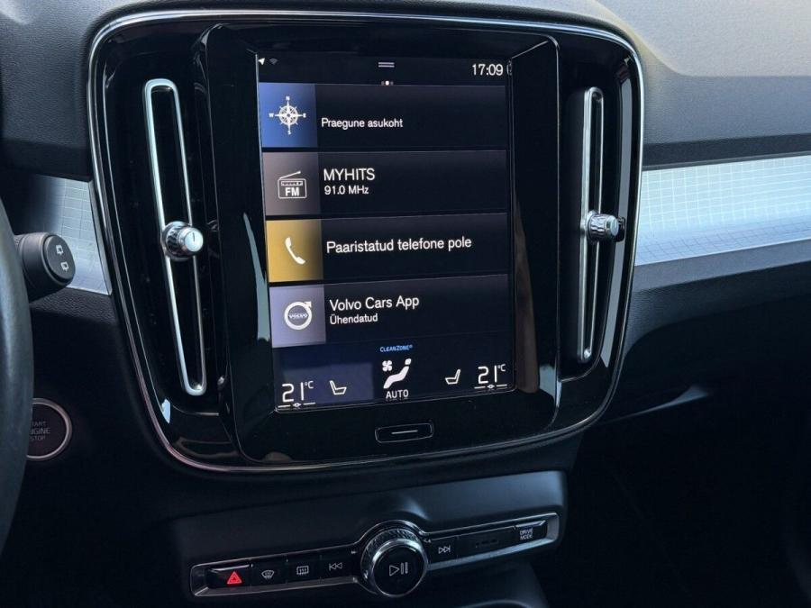 Pelēks Volvo XC40 2020 Pērnava, ar dzinēja tilpumu 1.50 L un nobraukumu 218 tūkst. km par 19900 €, foto 9 vietnē AUTOMOTO.COM.LV
