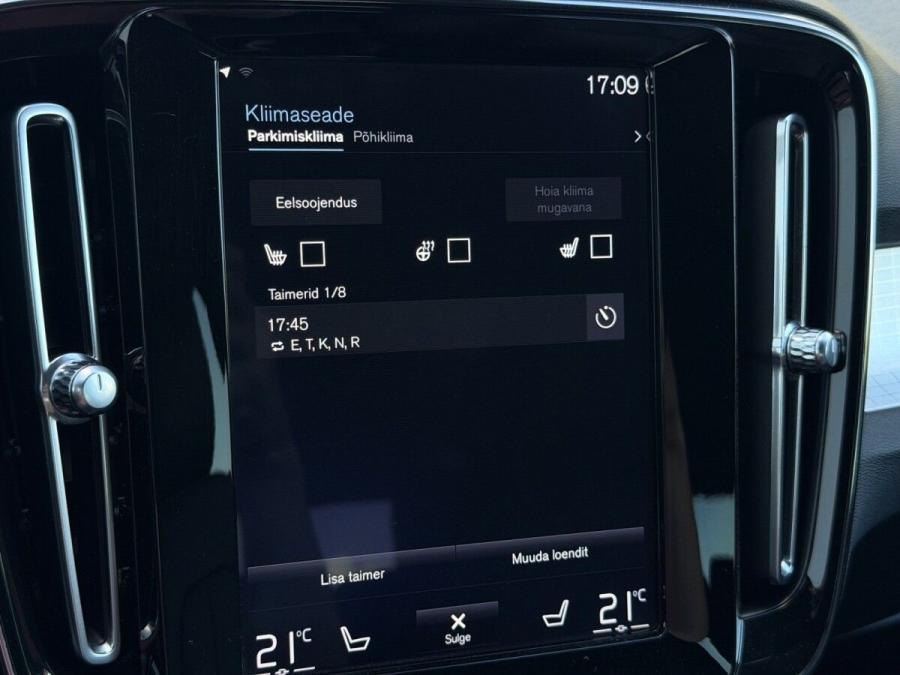 Pelēks Volvo XC40 2020 Pērnava, ar dzinēja tilpumu 1.50 L un nobraukumu 218 tūkst. km par 19900 €, foto 13 vietnē AUTOMOTO.COM.LV