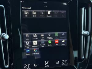 Pelēks Volvo XC40 2020 Pērnava, ar dzinēja tilpumu 1.50 L un nobraukumu 218 tūkst. km par 19900 €, foto 14 vietnē AUTOMOTO.COM.LV