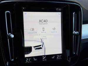 Pelēks Volvo XC40 2020 Pērnava, ar dzinēja tilpumu 1.50 L un nobraukumu 218 tūkst. km par 19900 €, foto 16 vietnē AUTOMOTO.COM.LV