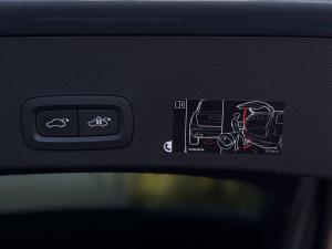 Pelēks Volvo XC40 2020 Pērnava, ar dzinēja tilpumu 1.50 L un nobraukumu 218 tūkst. km par 19900 €, foto 22 vietnē AUTOMOTO.COM.LV