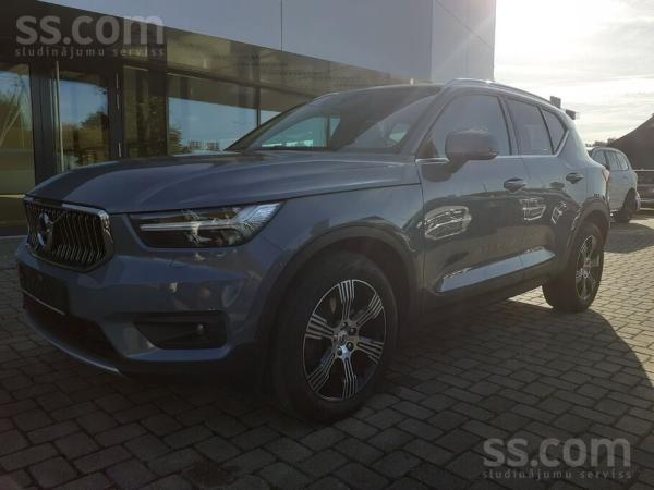 Серый Вольво XC40 2020 в Рига, объемом двигателя 2.00 л и пробегом 137 тыс. км за 24800 €, фото 1 на AUTOMOTO.COM.LV