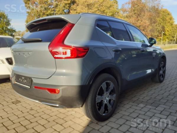Серый Вольво XC40 2020 в Рига, объемом двигателя 2.00 л и пробегом 137 тыс. км за 24800 €, фото 4 на AUTOMOTO.COM.LV
