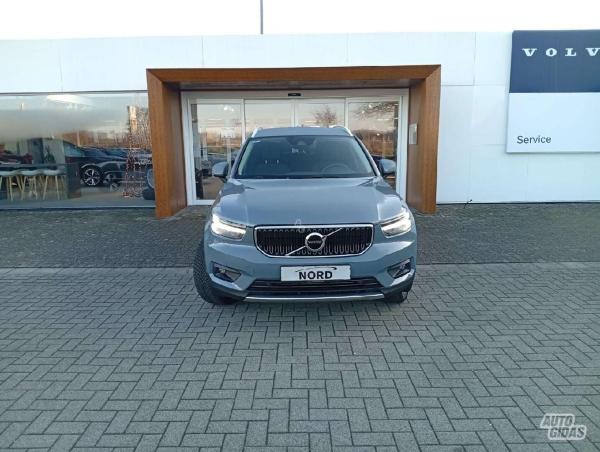 Pelēks Volvo XC40 2021 Kauņa, ar dzinēja tilpumu 1.50 L un nobraukumu 66 tūkst. km par 26366 €, foto 2 vietnē AUTOMOTO.COM.LV