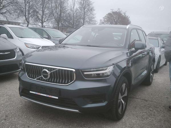 Pelēks Volvo XC40 2021 Šauļi, ar dzinēja tilpumu 1.48 L un nobraukumu 151 tūkst. km par 19500 €, foto 2 vietnē AUTOMOTO.COM.LV
