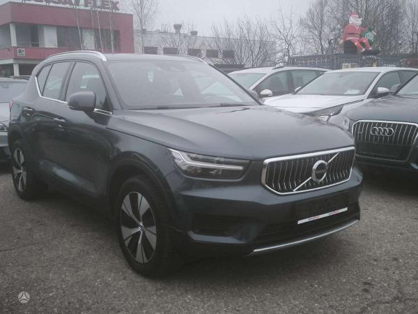 Pelēks Volvo XC40 2021 Šauļi, ar dzinēja tilpumu 1.48 L un nobraukumu 151 tūkst. km par 19500 €, foto 4 vietnē AUTOMOTO.COM.LV
