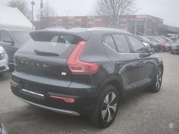 Pelēks Volvo XC40 2021 Šauļi, ar dzinēja tilpumu 1.48 L un nobraukumu 151 tūkst. km par 19500 €, foto 8 vietnē AUTOMOTO.COM.LV