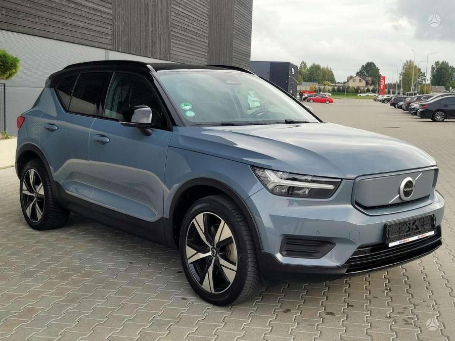 Grey Volvo XC40 2021 in Siauliai, with an engine capacity of 0.00 L and mileage of 109 thousand km for 25750 €, photo 1 on AUTOMOTO.COM.LV