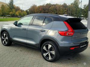 Grey Volvo XC40 2021 in Siauliai, with an engine capacity of 0.00 L and mileage of 109 thousand km for 25750 €, photo 4 on AUTOMOTO.COM.LV
