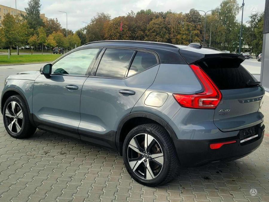 Grey Volvo XC40 2021 in Siauliai, with an engine capacity of 0.00 L and mileage of 109 thousand km for 25750 €, photo 4 on AUTOMOTO.COM.LV