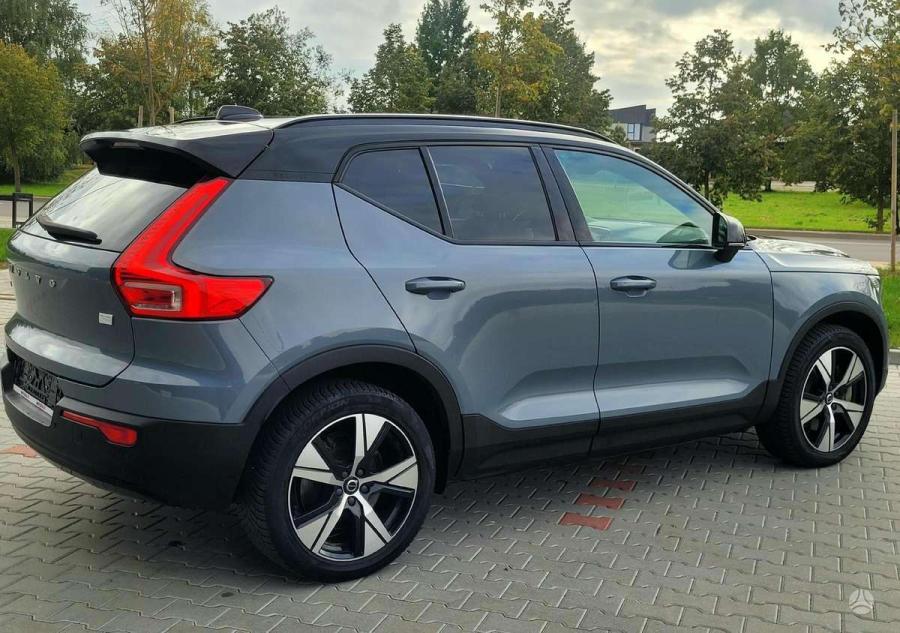 Grey Volvo XC40 2021 in Siauliai, with an engine capacity of 0.00 L and mileage of 109 thousand km for 25750 €, photo 5 on AUTOMOTO.COM.LV