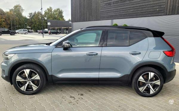 Pelēks Volvo XC40 2021 Šauļi, ar dzinēja tilpumu 0.00 L un nobraukumu 109 tūkst. km par 25750 €, foto 7 vietnē AUTOMOTO.COM.LV