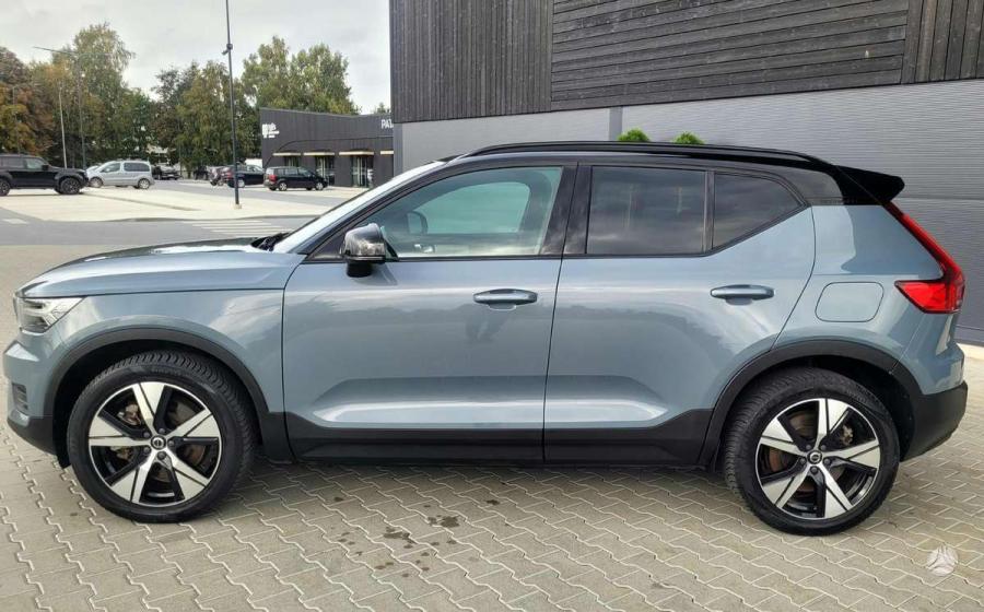 Grey Volvo XC40 2021 in Siauliai, with an engine capacity of 0.00 L and mileage of 109 thousand km for 25750 €, photo 7 on AUTOMOTO.COM.LV