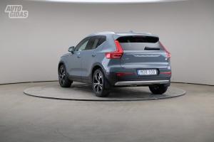 Grey Volvo XC40 2021 in Kaunas, with an engine capacity of 0.00 L and mileage of 90 thousand km for 31184 €, photo 2 on AUTOMOTO.COM.LV
