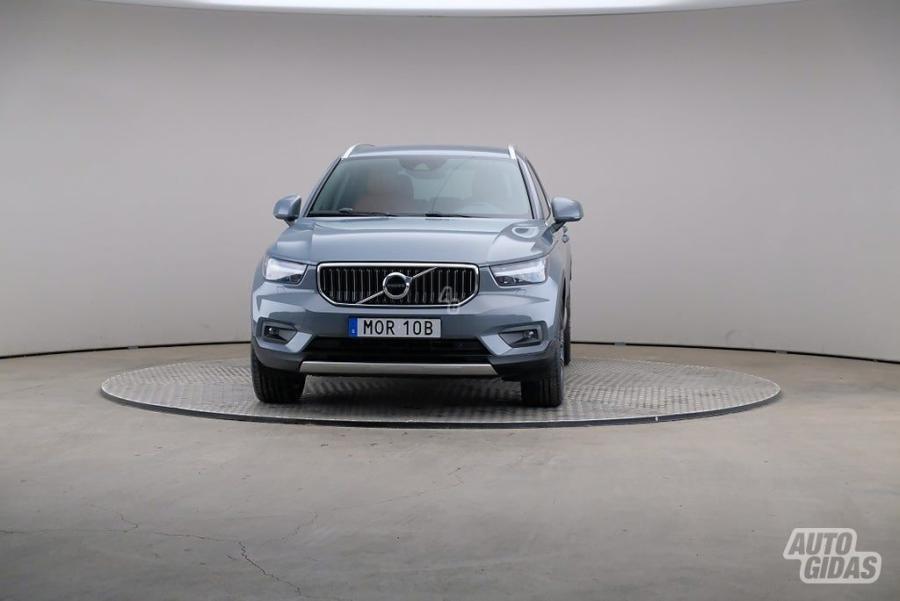 Grey Volvo XC40 2021 in Kaunas, with an engine capacity of 0.00 L and mileage of 90 thousand km for 31184 €, photo 3 on AUTOMOTO.COM.LV