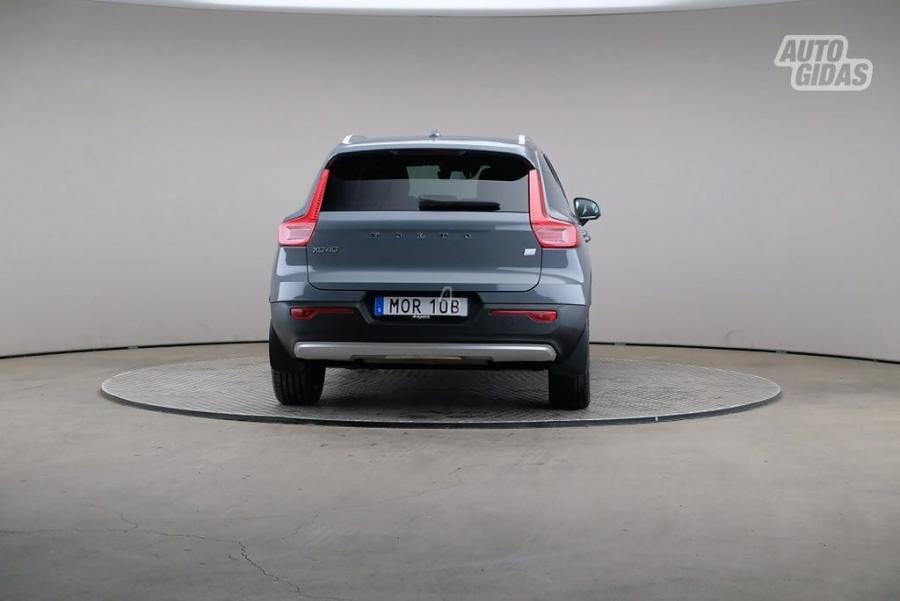 Grey Volvo XC40 2021 in Kaunas, with an engine capacity of 0.00 L and mileage of 90 thousand km for 31184 €, photo 5 on AUTOMOTO.COM.LV