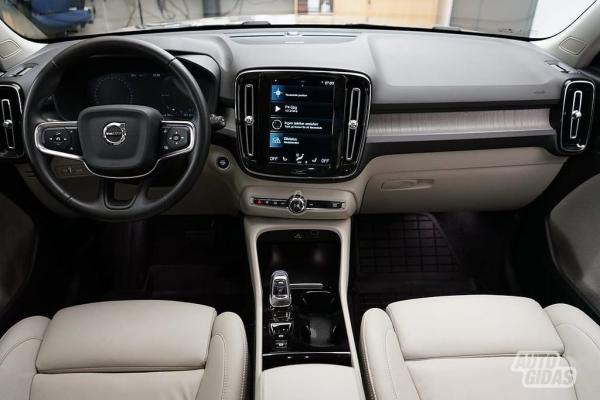 Pelēks Volvo XC40 2021 Kauņa, ar dzinēja tilpumu 0.00 L un nobraukumu 82 tūkst. km par 35203 €, foto 6 vietnē AUTOMOTO.COM.LV