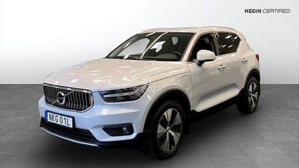 Grey Volvo XC40 2021 in Kaunas, with an engine capacity of 0.00 L and mileage of 93 thousand km for 31269 €, photo 1 on AUTOMOTO.COM.LV